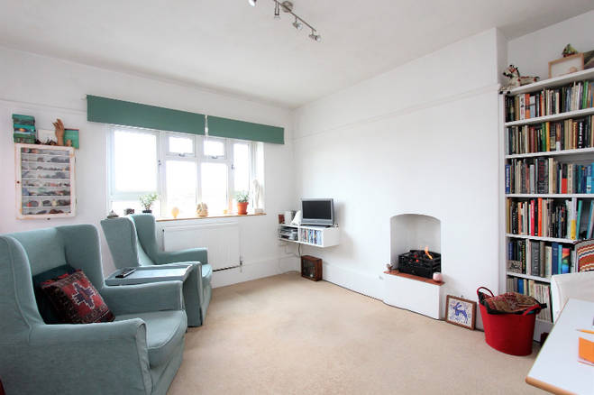 3 bedroom flat for sale in Effra Parade, Brixton, SW2 1PJ