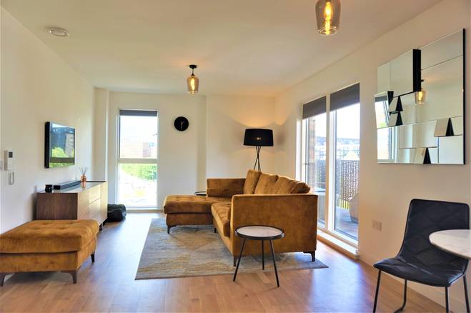 2 bedroom apartment for sale in 1 Lockgate Mews, Manchester, M4 6GE