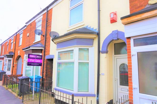 3 bedroom terraced house for sale in Mersey Street, Hull, HU8 8SE