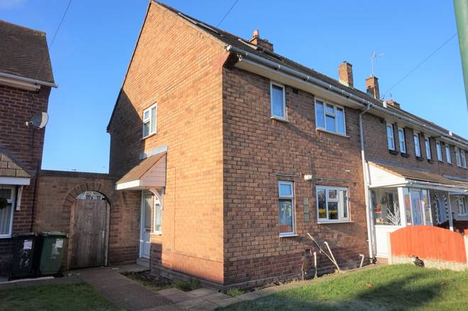 3 bedroom end of terrace house for sale in Leamore Lane, Walsall, WS2 7DG