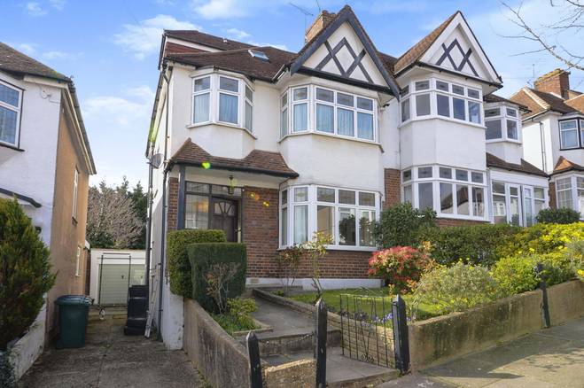 4 bedroom semi-detached house for sale in Woodfall Avenue, Barnet, EN5 2HA