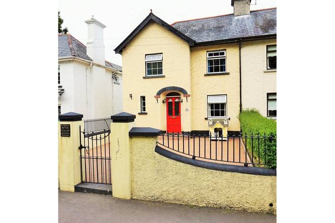3 bedroom terraced house for sale in Terrace View, Waringstown, BT66 7QE