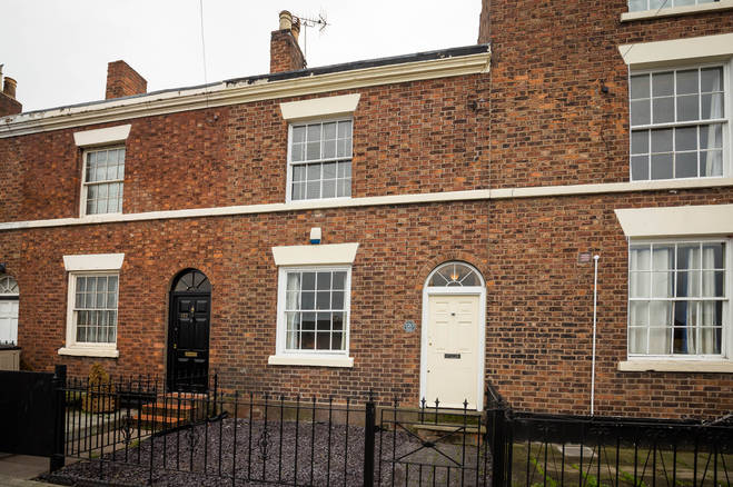 4 bedroom terraced house for sale in Brook Street, Chester, CH1 3DU