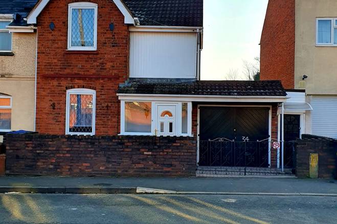 3 bedroom semi-detached house for sale in Mckean Road, Oldbury, B69 4AZ
