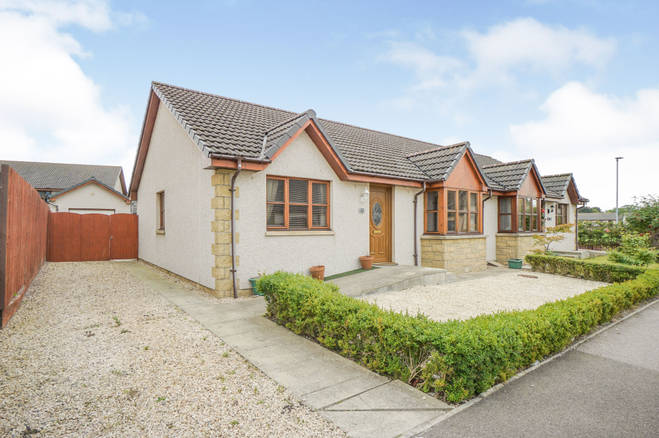 3 bedroom semi-detached bungalow for sale in Barmuckity Lane, Elgin ...