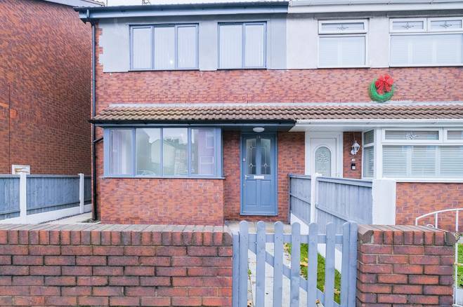 4 bedroom semi-detached house for sale in Long Lane, Liverpool, L9 9HX
