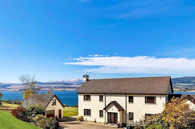 4 bedroom detached house for sale in Balblair, Dingwall, IV7 8LL