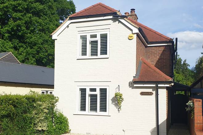 3 bedroom detached house for sale in Oakdene Road, Peasmarsh, Guildford ...