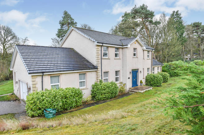 5 bedroom detached house for sale in Dolphinton, West Linton, EH46 7AB