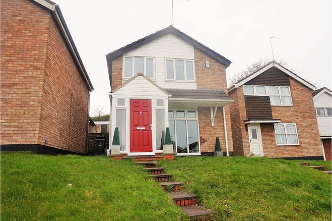3 bedroom detached house for sale in withymoor village , Brierley hill ...