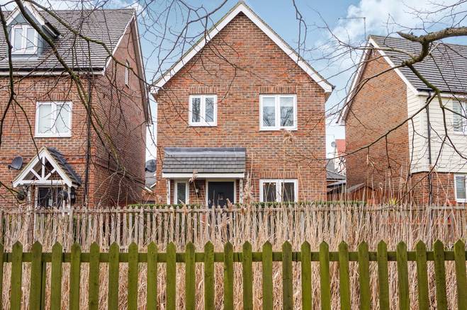 3 bedroom detached house for sale in School Lane, Sawbridgeworth, CM21 9FA