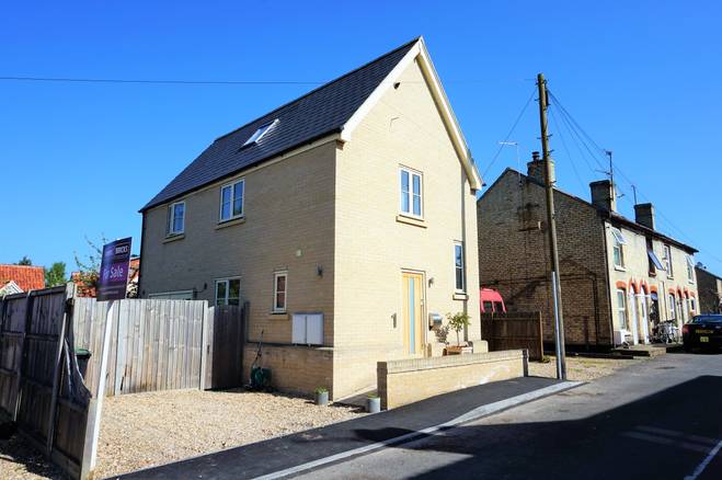 3 bedroom detached house for sale in Tanners Lane, Soham, CB7 5AB