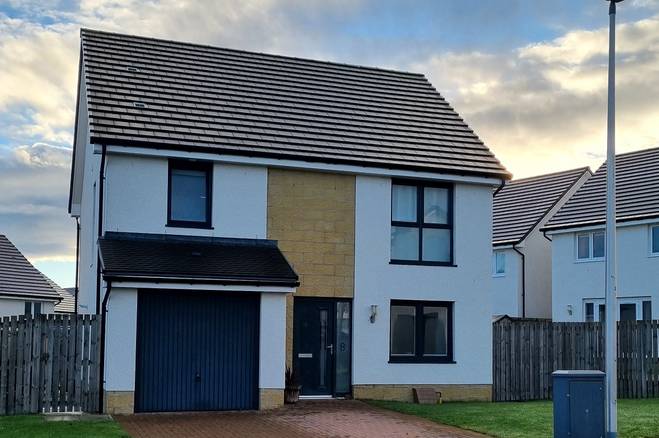 4 bedroom detached house for sale in Greenfield Circle, Elgin, IV30 5NF