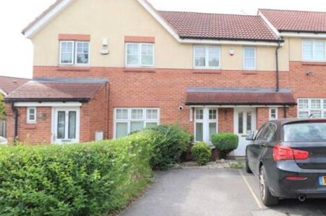2 bedroom semi-detached house to rent in Tavistock Park, Leeds, LS12 4DD