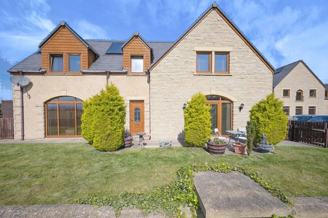 4 bedroom semi-detached house for sale in Calcots Road, Elgin, IV30 8BW