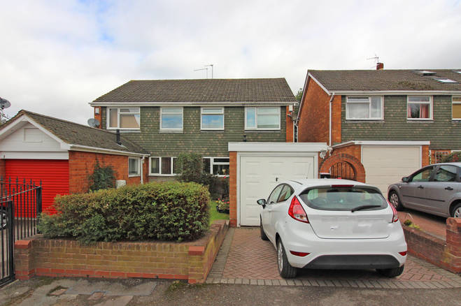 3 bedroom semi-detached house for sale in Chapel Street, Wombourne ...