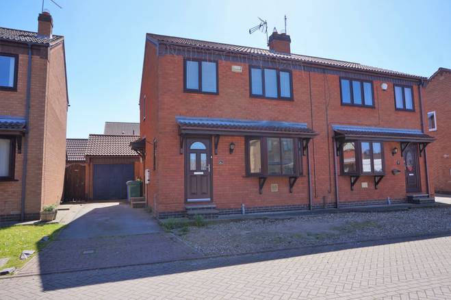 3 bedroom semi-detached house for sale in Skeckling Close, Burstwick ...