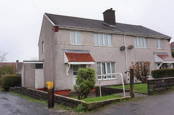 3 bedroom semi-detached house for sale in Heol Frank, Penlan, SA5 7AS