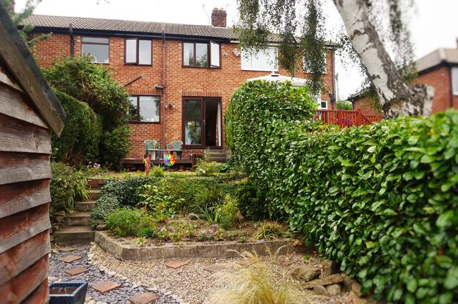 3 bedroom terraced house for sale in Vesper Way, Leeds, LS5 3LN