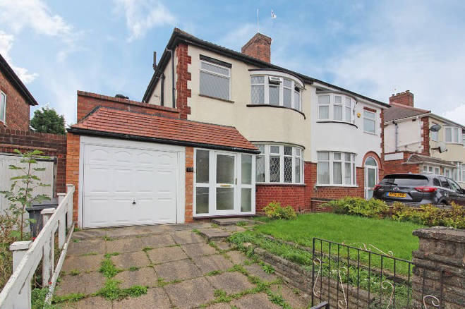 3 bedroom semi-detached house for sale in Massbrook Road, Wolverhampton ...