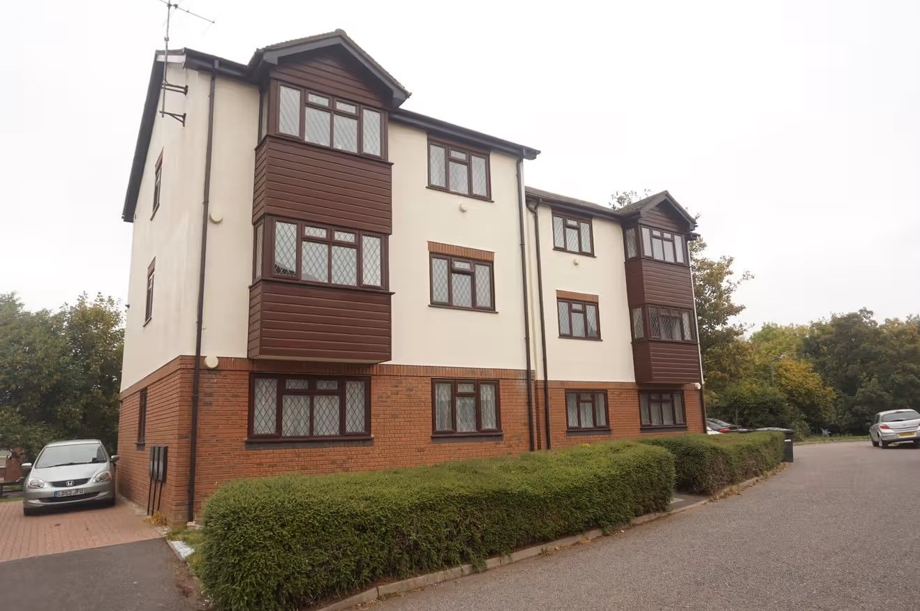 3 Houses & Flats For Sale in Wooburn Green | Purplebricks