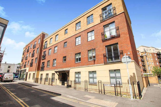2 bedroom flat for sale in Boot Lane, Bedminster, BS3 4BU