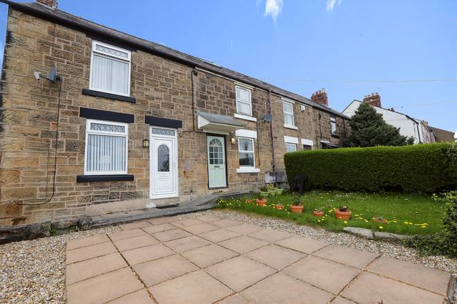3 bedroom terraced house for sale in Summerhill Road, Wrexham, LL11 4TF