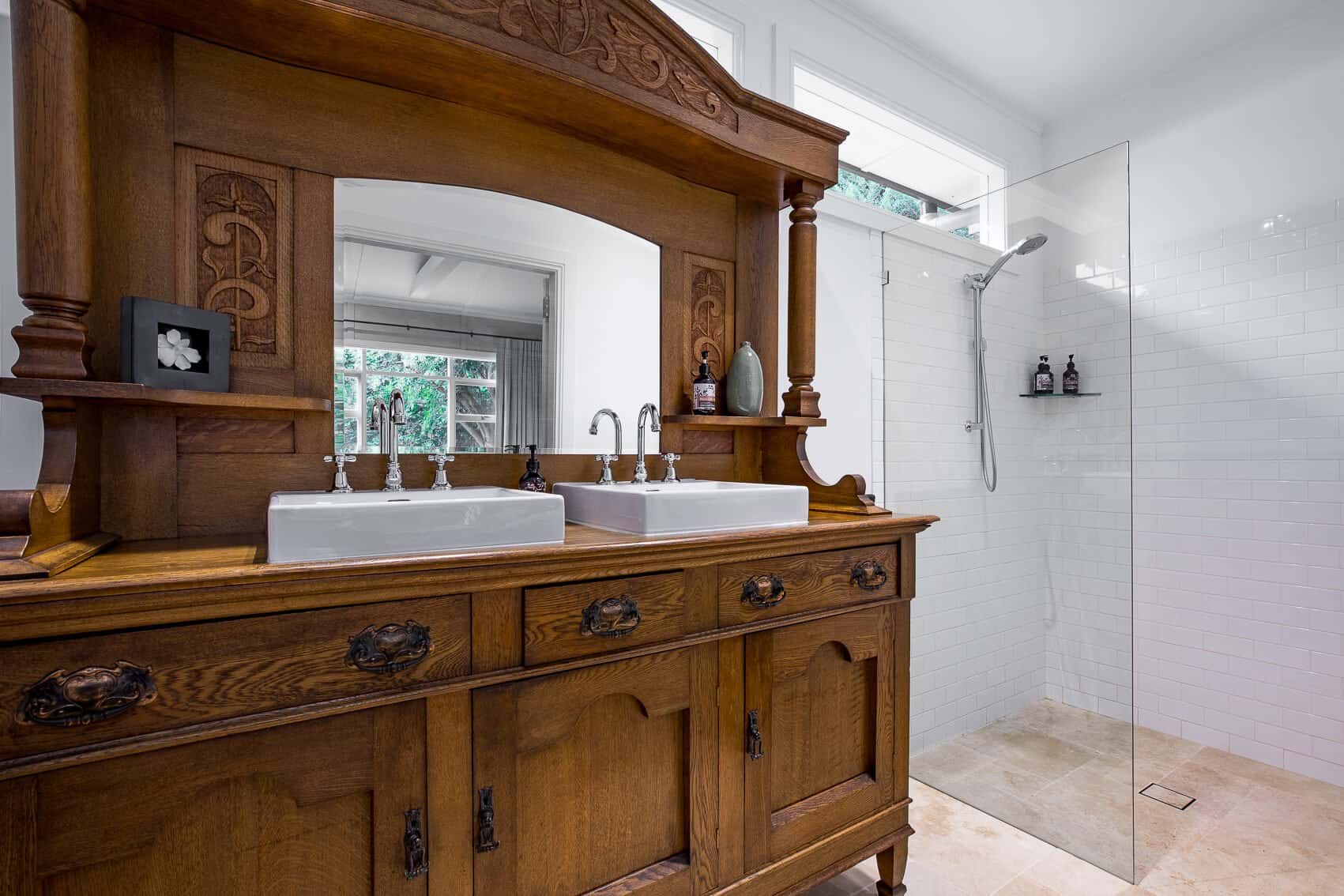 The Lodge at Kalinya Estate – Heritage & Cozy Luxury