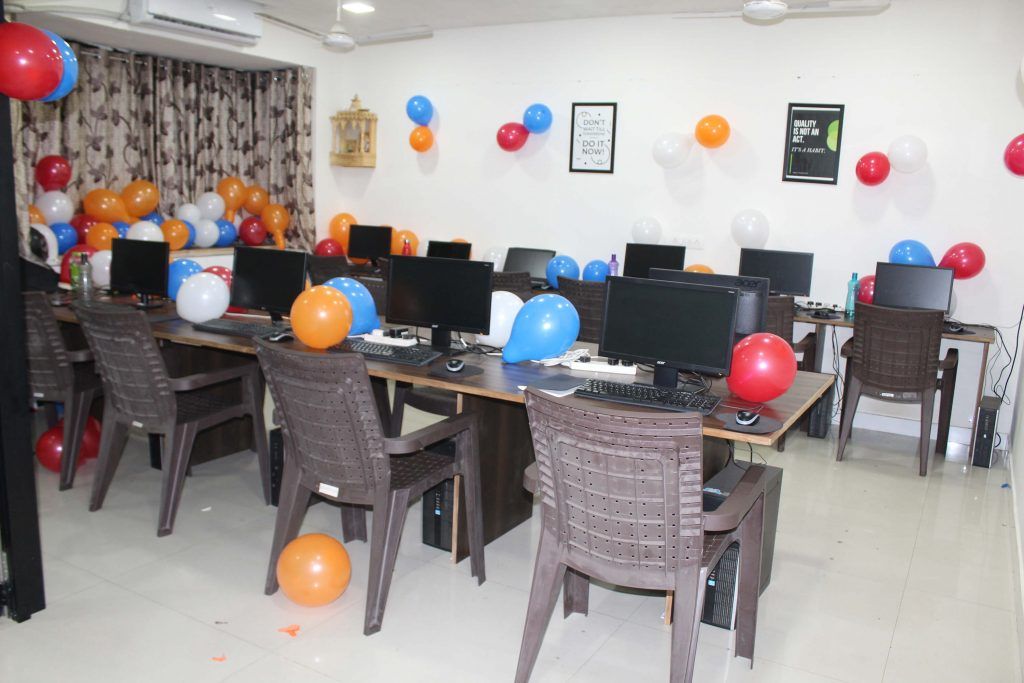 About US | Qrolic - Web Design - Development, Mobile Application Development