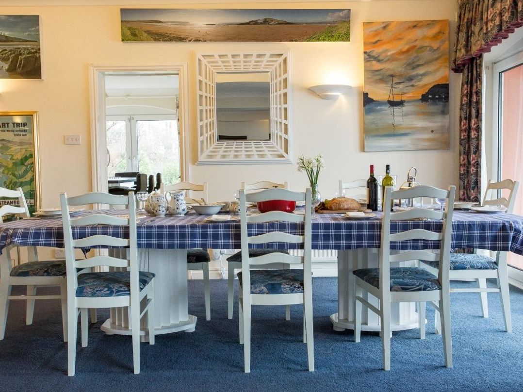 Bight Boathouse - Luxury Riverside Property In Salcombe, Devon