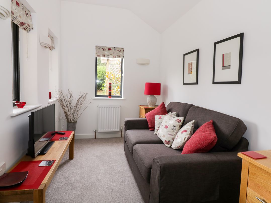 Cherry Tree - Detached Cottage To Rent In Norwich, Norfolk