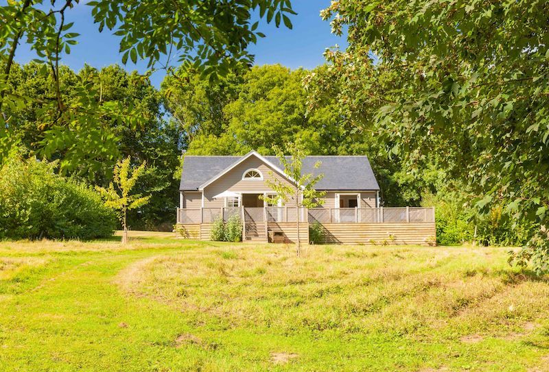 Brook Lodge - Luxury Cottage in Colne Valley, Suffolk