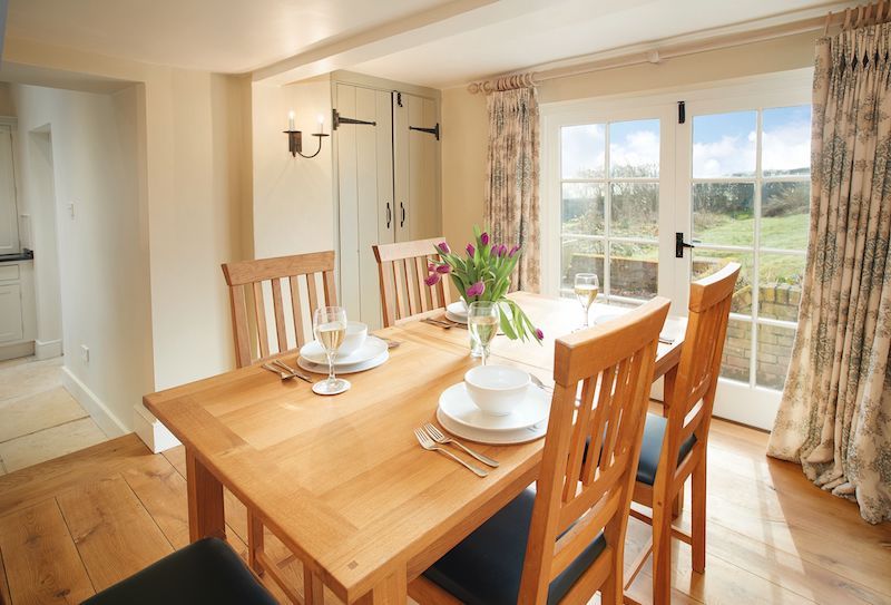 Benville Cottage - Luxury Thatched Cottage In West Dorset