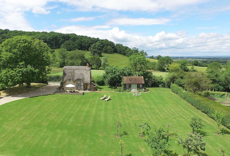 Field Cottage - Romantic Luxury Cottage In The Cotswold