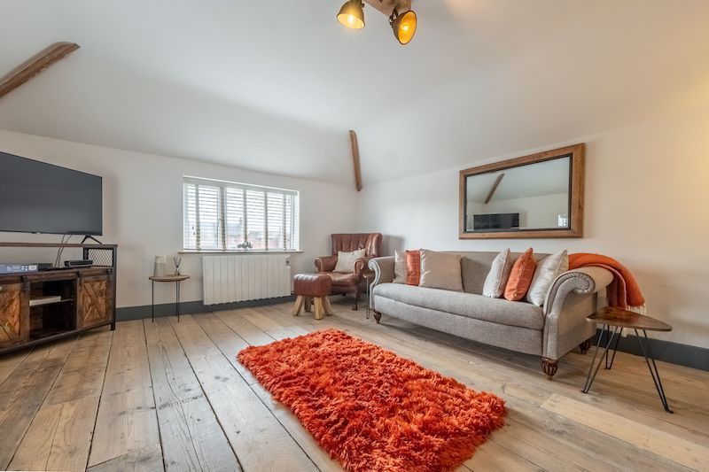 The Hideaway - Luxury Apartment In Norfolk | Elite Cottages