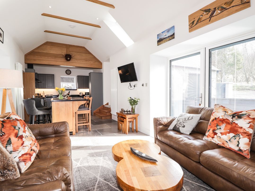 The Steading - Hot Tub Holiday Cottage In The Northern Highlands