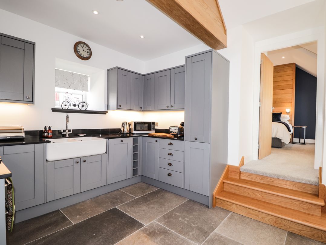 The Steading - Hot Tub Holiday Cottage In The Northern Highlands