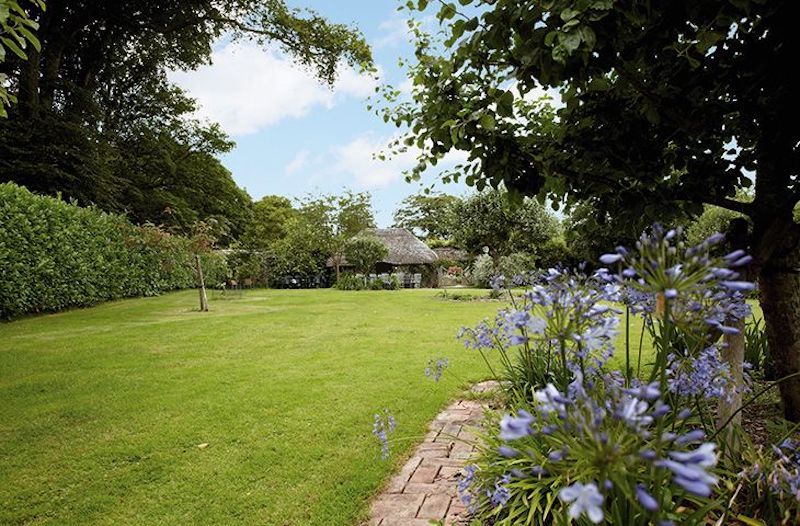 Mews Cottage - Stunning Holiday Cottage Cornwall | Elite Cottages