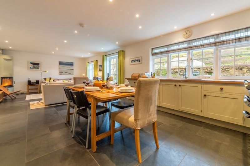 No.2 The Fish Cellars - Coastal Holiday Home, Port Quin, Cornwall