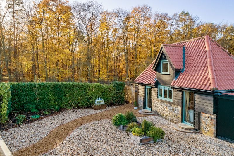 Bumblebee Cottage - Gorgeous Suffolk Holiday Cottage | Elite Cottages