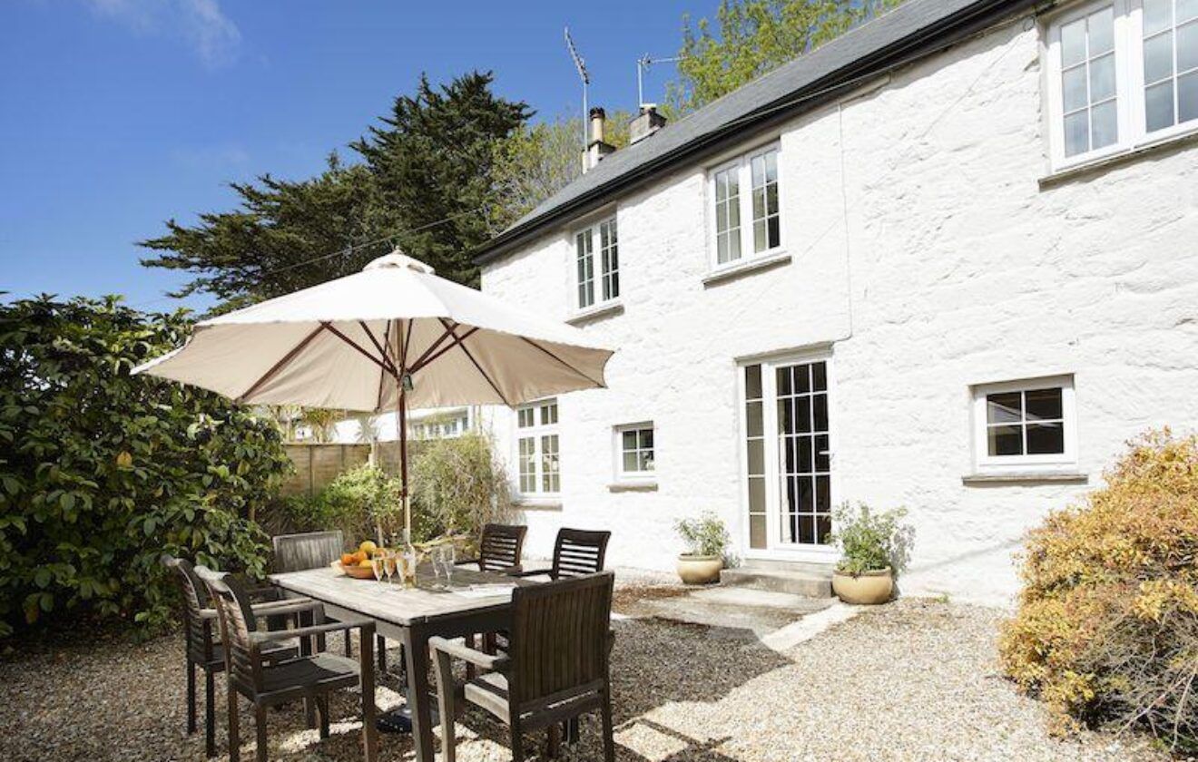 Mews Cottage - Stunning Holiday Cottage Cornwall | Elite Cottages