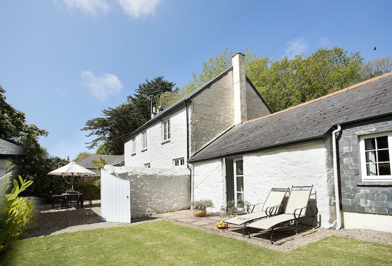 Mews Cottage - Stunning Holiday Cottage Cornwall | Elite Cottages