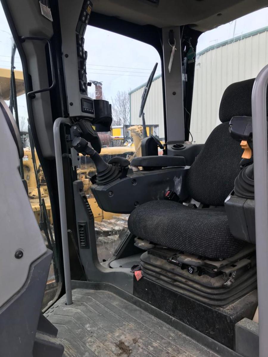 CAT 140M2 VHP PLUS - Red Bull Equipment