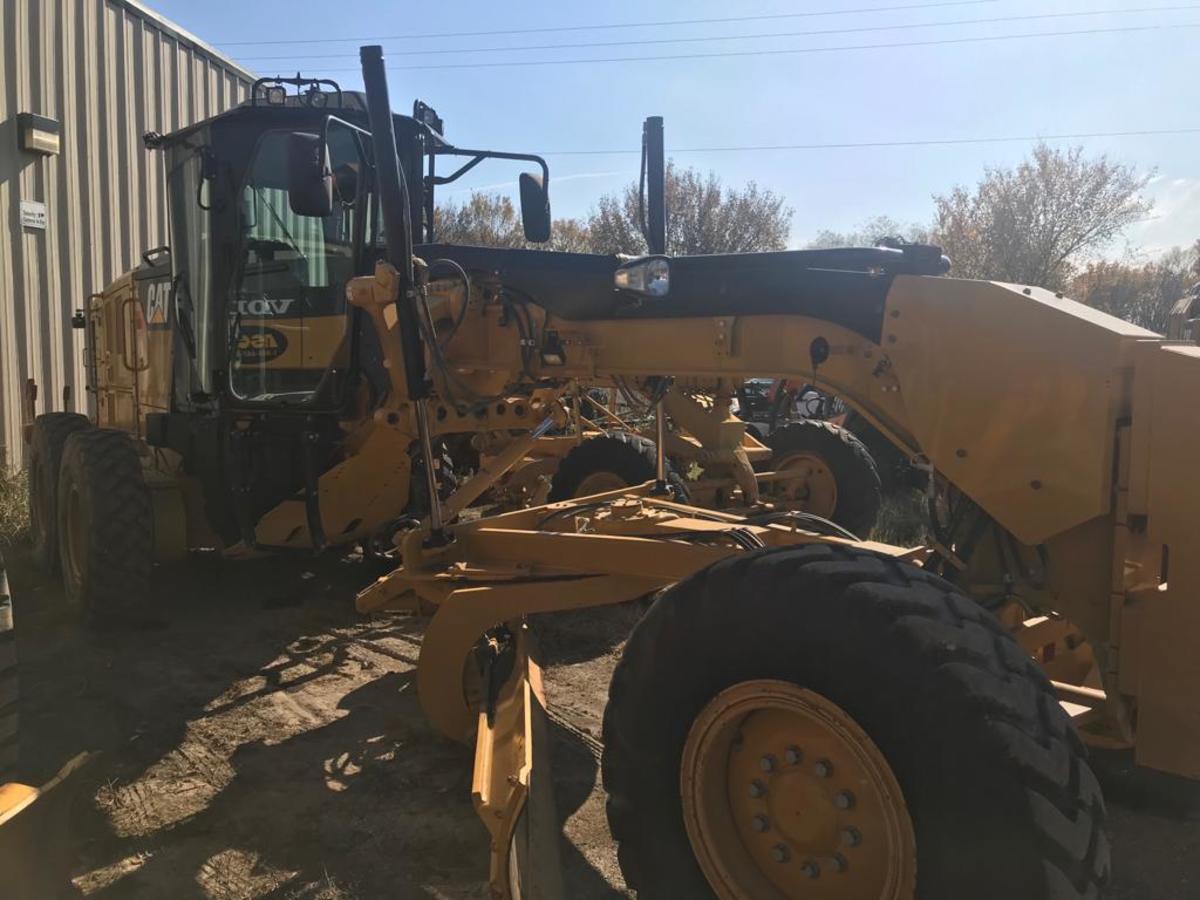 CAT 140M2 VHP PLUS 50468 - Red Bull Equipment