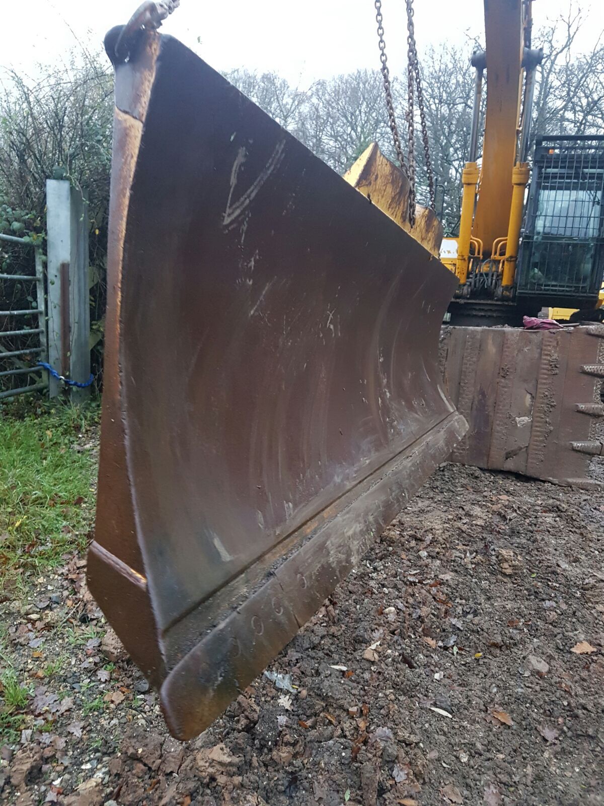 DOZER BLADE - D39 - Red Bull Equipment