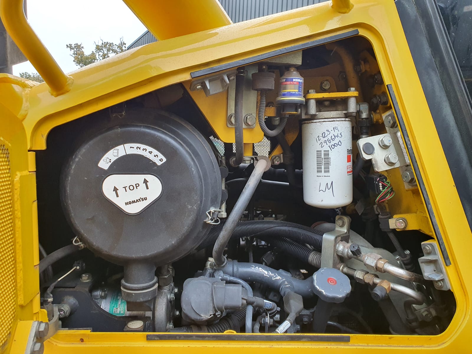 Komatsu D51PX-24 70564 - Red Bull Equipment