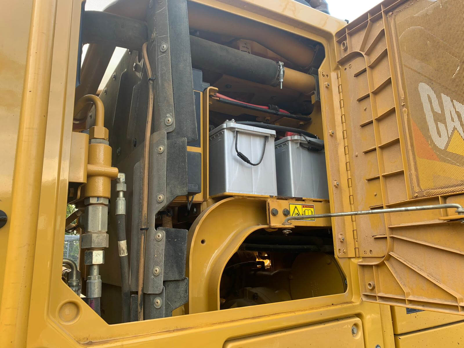 CAT 140M2 VHP PLUS 70612 - Red Bull Equipment