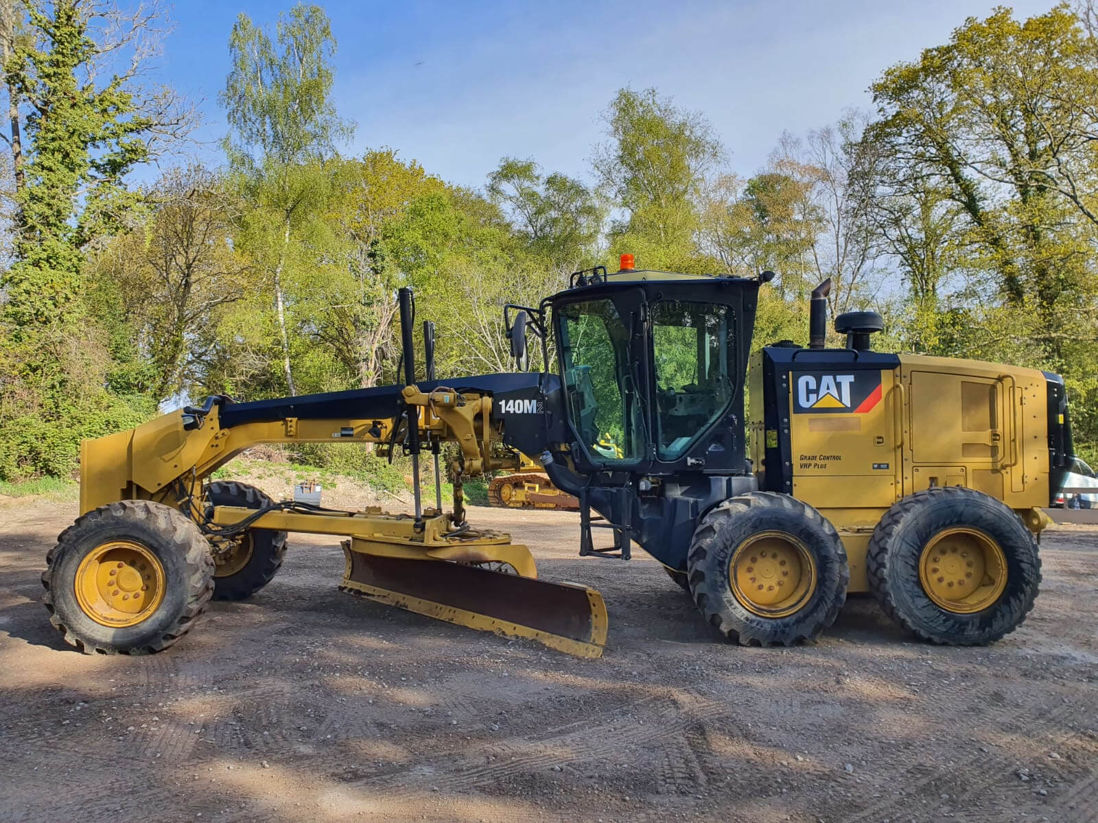 CAT 140M2 VHP PLUS 70612 - Red Bull Equipment