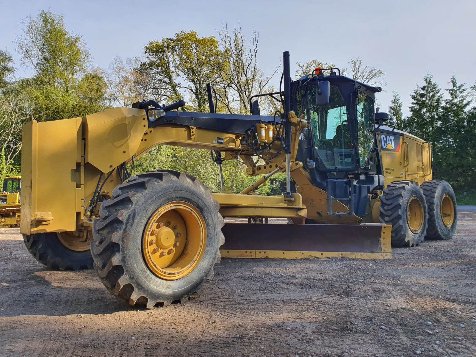 CAT 140M2 VHP PLUS 70612 - Red Bull Equipment