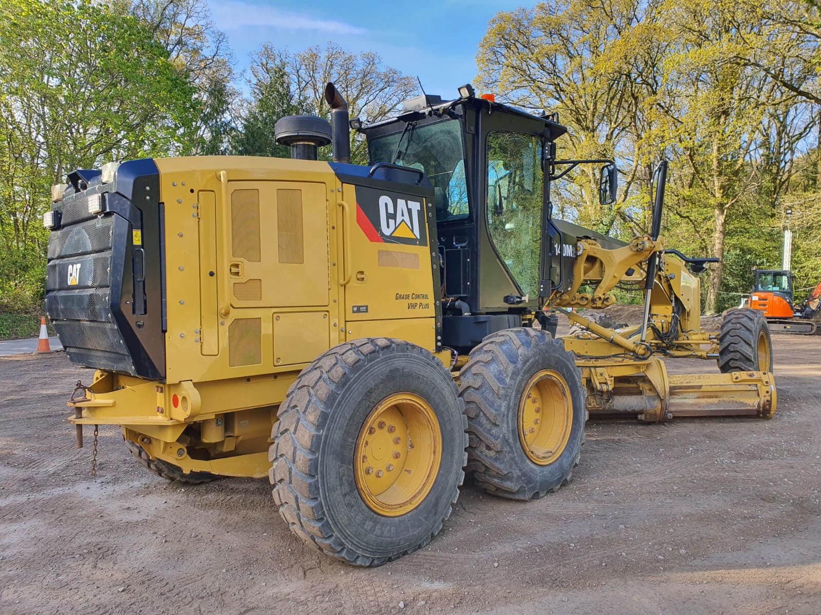 CAT 140M2 VHP PLUS 70612 - Red Bull Equipment